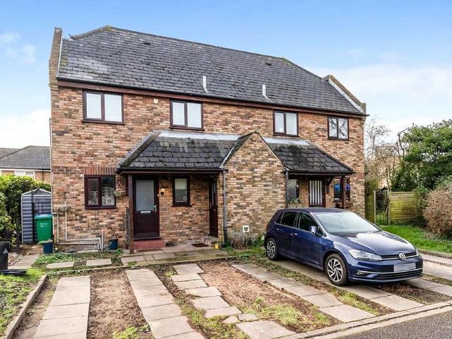 Rectory Grove, Hampton TW12 1 bed maisonette to rent £1,325 pcm £306 pw
