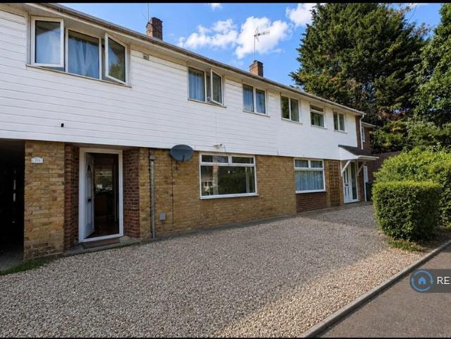 Rectory Lane, Bracknell, RG12 3 bed terraced house to rent £1,950 pcm £450 pw