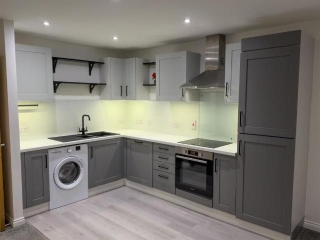 Rectory Lane, Wallington SM6, 2 bed flat to rent, £1,700 pcm | PrimeLocation