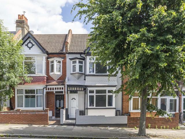Rectory Lane, Tooting SW17, 3 bed property to rent, £3,300 pcm | PrimeLocation