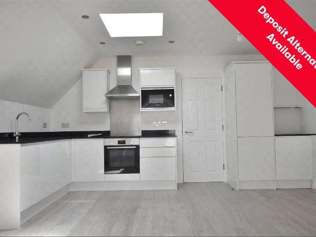 Rectory Park, South Croydon CR2, 2 bed flat to rent, £1,695 pcm | PrimeLocation