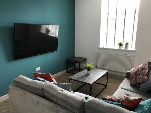 Rectory Place 6 bed house share to rent £2,988 pcm £690 pw