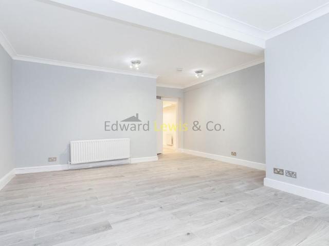 Rectory Road, London N16 3 bed flat to rent £2,899 pcm £669 pw