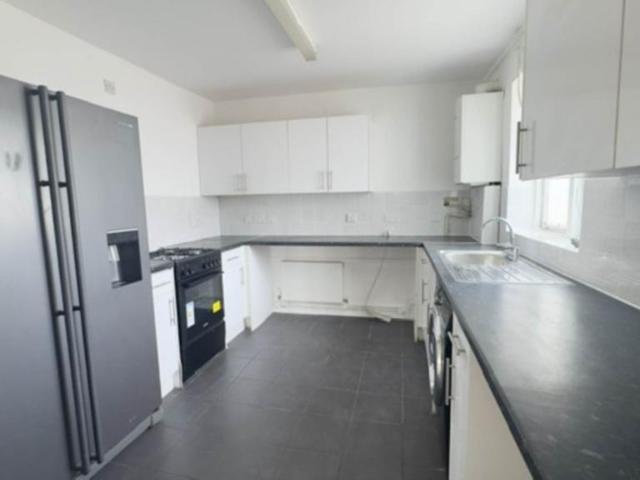 Rectory Road, Stoke Newington 2 bed apartment to rent £2,102 pcm £485 pw