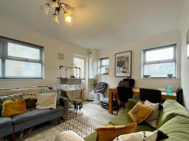 Rectory Road, Stoke Newington, 3 Bedroom Apartment