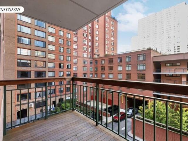 Rector Pl Apt,new York, Condo For Sale