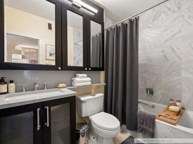 Rector Pl Apt F, New York, Condo For Sale