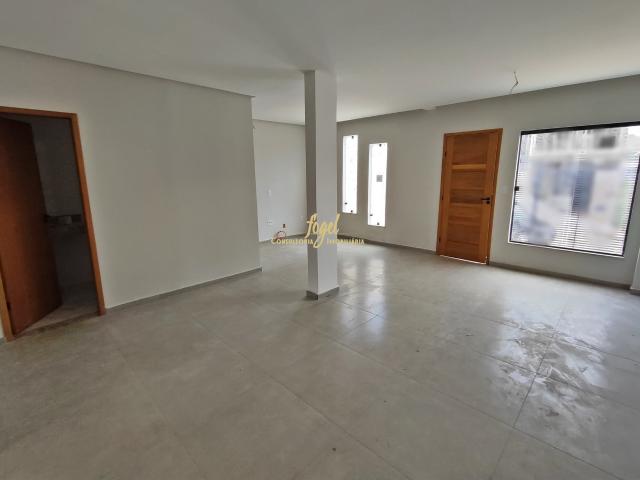 Recanto da Mata Casa 4/4 e quintal Suíte com closet e varanda 2 vagas garagem