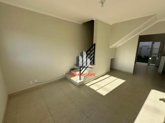 Recanto da Villa Casa de 3 dorm sendo uma suite em Condomínio Fechado