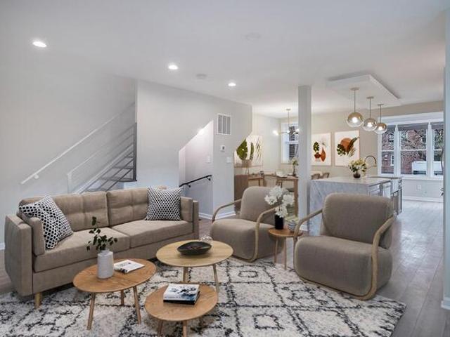 Recently updated Brightwood townhouse near Takoma Park