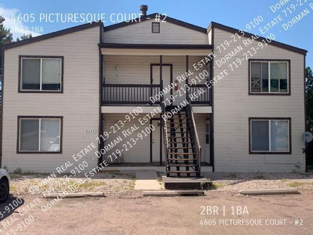 Recently Updated 2 bedroom Apartment close to EVERYTHING!