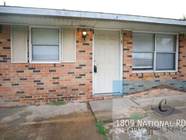 Recently renovated 2 bed, 1 bath apt