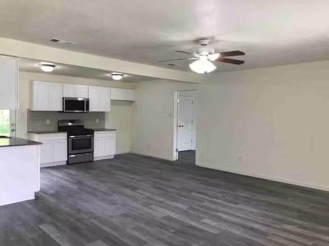 Recently Renovated Inside + Secluded Yard! 5511 Alexander St.