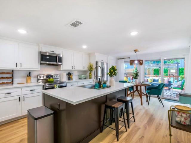 ⭐️ Recently Renovated | Spacious | Prime Location