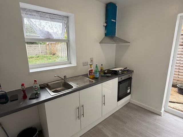 Recently Refurbished 5 Bedroom House