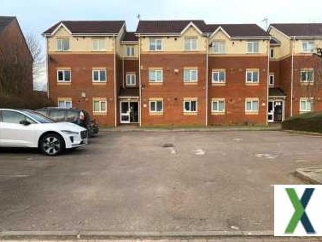 Recently refurbished two bed flat available to let in B24 area