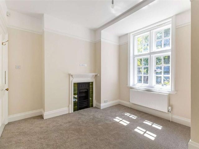 Recently refurbished six bedroom detached house with period features