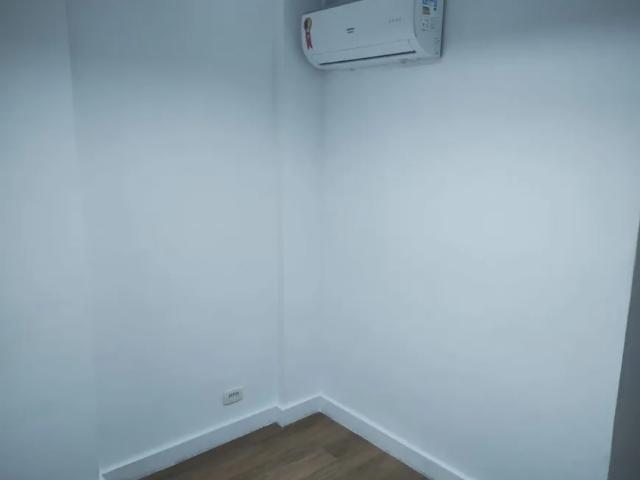 Recepção, banheiro e sala
