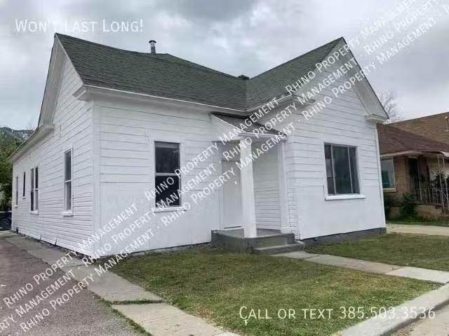 REDUCED RENT! 2 BD/1 BA Side By Side Duplex in Ogden 2946 Chi.