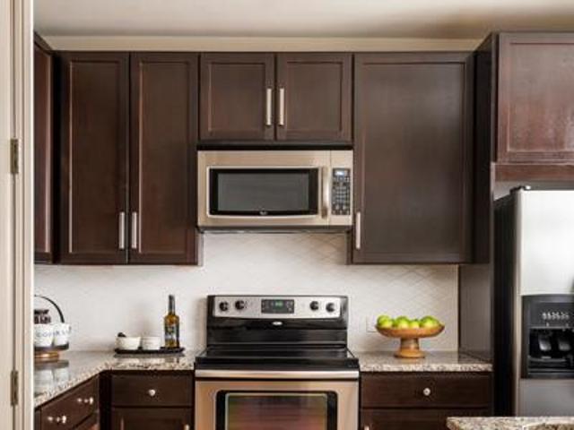 reduced rents apartment in Washington Avenue Coalition / Memorial Park