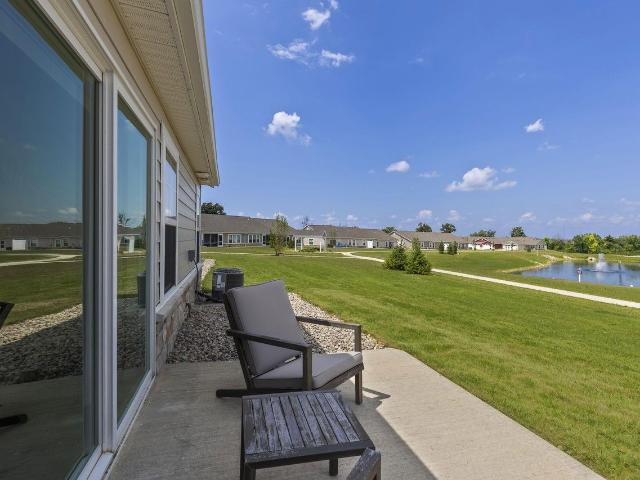 Redwood Miamisburg 2 Bedroom Apartment for Rent at 3067 Umberoak Dr, Dayton, OH 45449