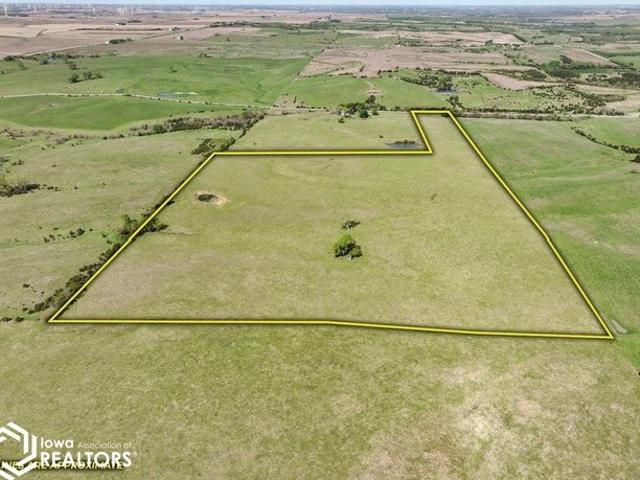 Redwood Ave, Prescott, IA 50859