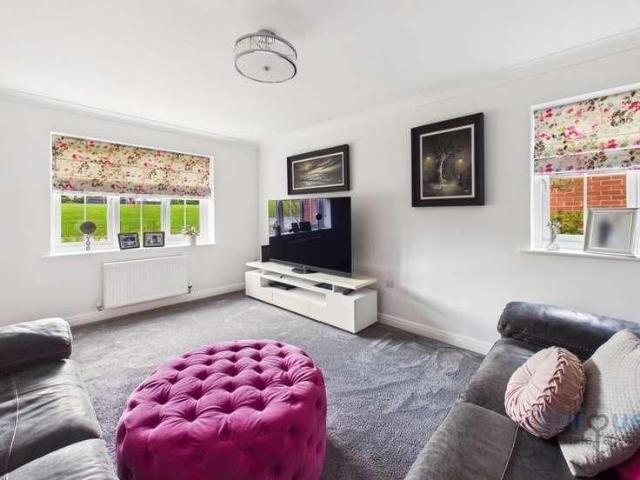 Redwood Boulevard, Blackpool, FY4