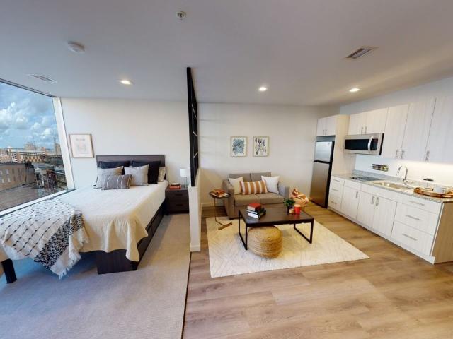Redwood Campus Center 1 Bedroom Apartment for Rent at 300 West Redwood Street, Baltimore, MD 21201 Downtown Baltimore