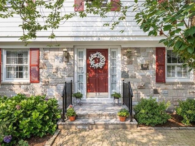 Redwood Dr, North Providence, Home For Sale