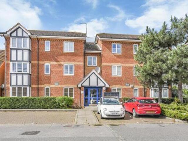 Redwood Gardens, Chingford, 2 Bedroom Apartment
