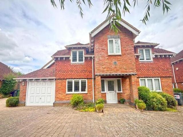 Redwood Glade, Bredhurst, 5 Bedroom Detached