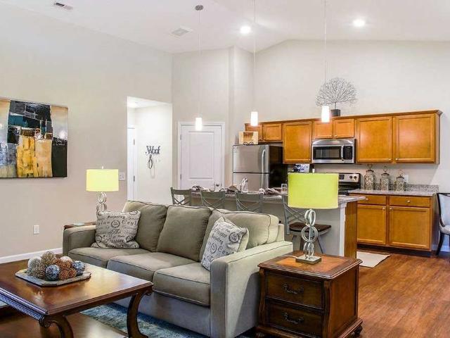 Redwood Greer Abner Creek Road 2 Bedroom Condo for Rent at 505 Everhope Ave, Greenville, SC 29651 29607