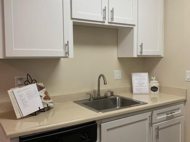 Redwood Grove 1 Bedroom Apartment for Rent at 1600 Grand Avenue, San Leandro, CA 94577 Assumption Parish