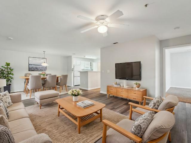 Redwood Heights 3 Bedroom Apartment for Rent at 7320 Jensen Dr, Houston, TX 77093 Eastex Jensen