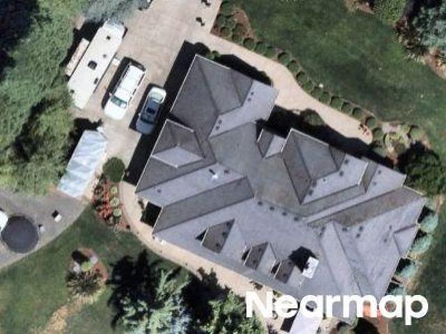 Redwood Ln NE