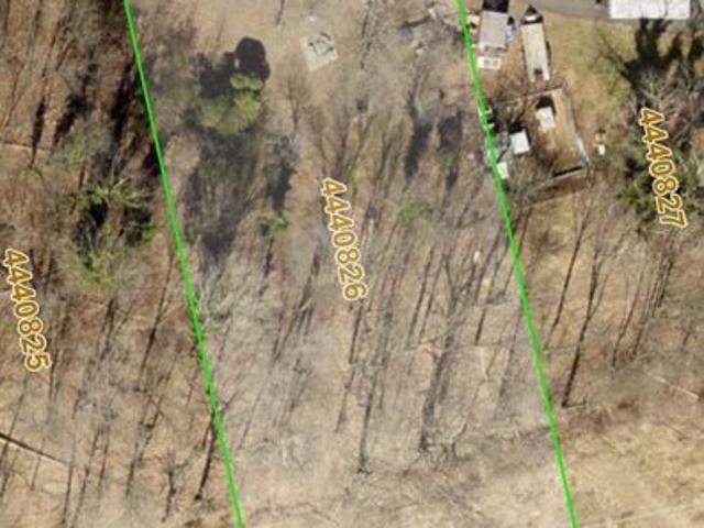Redwood Rd SE, Roanoke, VA 24014