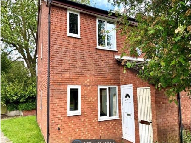 Redwood Road, Bilston WV14, 1 bed flat to rent, £725 pcm | PrimeLocation