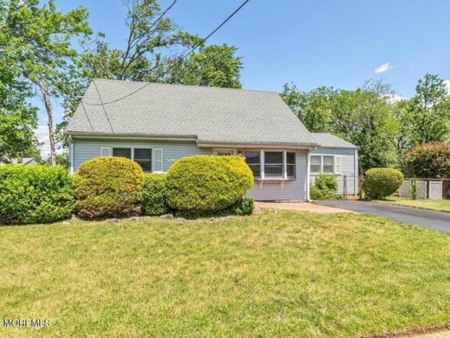 Redwood Ter, Hazlet, Home For Sale