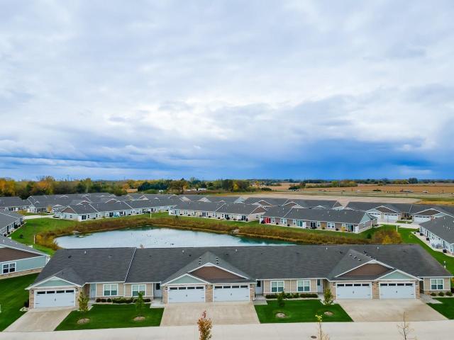 Redwood Volo 2 Bedroom Apartment for Rent at 901 Wood Rose Dr, Volo, IL 60073