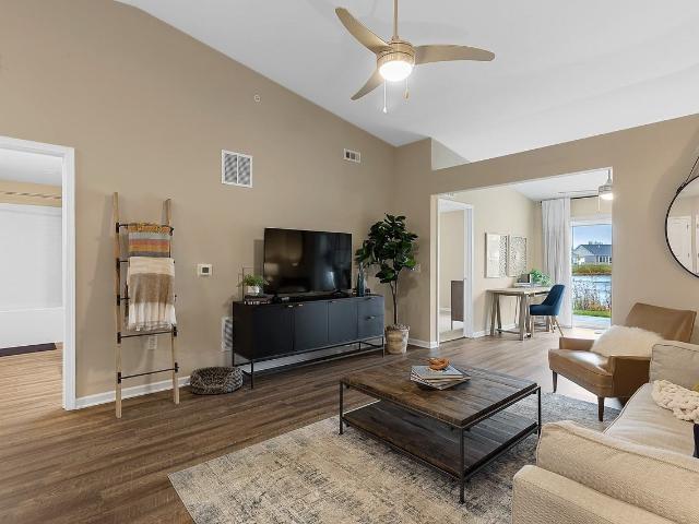 Redwood Volo 2 Bedroom Apartment for Rent at 901 Wood Rose Dr, Volo, IL 60073