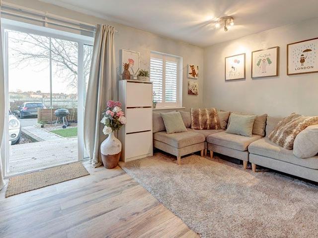 Redwood Way, Barnet EN5, 1 bed flat to rent, £1,300 pcm | PrimeLocation