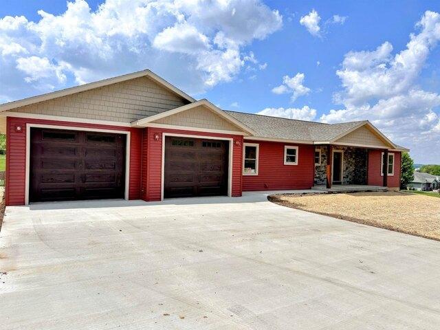 Red Cedar Cir, Prairie Du Chien, Home For Sale