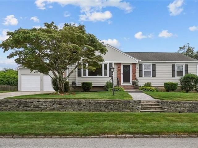 Red Cedar Dr, Cranston, Home For Sale