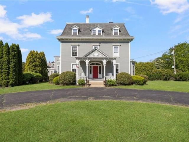 Red Cross Ave Apt,newport, Condo For Sale