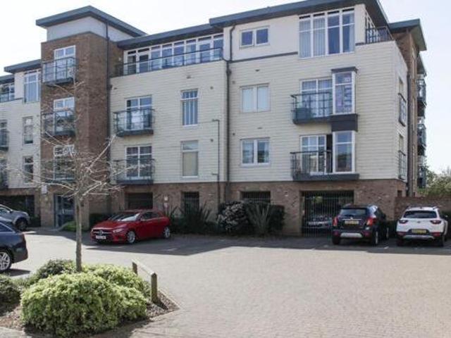 Red Admiral Court, Little Paxton, 2 Bedroom Flat