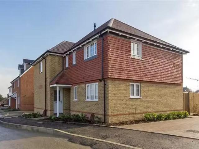 Red Admiral Crescent, Iwade. 1 bed apartment to rent £975 pc.