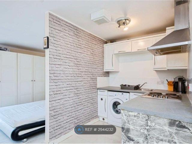 Red Bank, Manchester M4, Studio to rent, £900 pcm | PrimeLocation