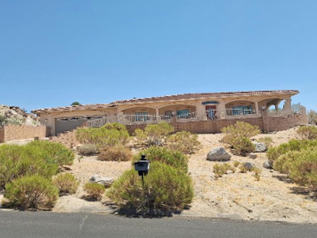 Red Bluff Ave
