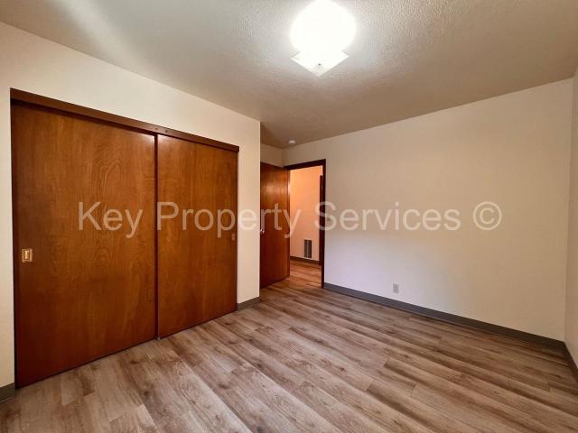 Red Brick Apartments RBA 2 Bedroom Apartment for Rent at 11205 Ne 49th St, Vancouver, WA 98682 North Image