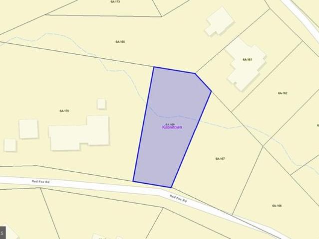Red Fox Rd, Harpers Ferry, WV 25425
